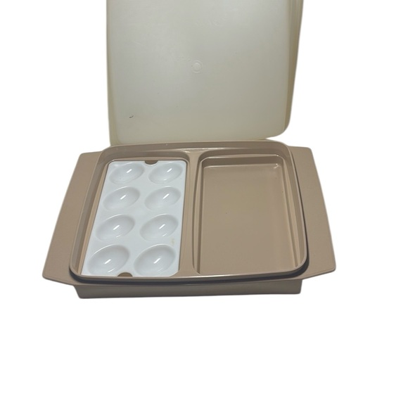 Tupperware | Kitchen | Tupperware Tan And White Food Storage Container ...